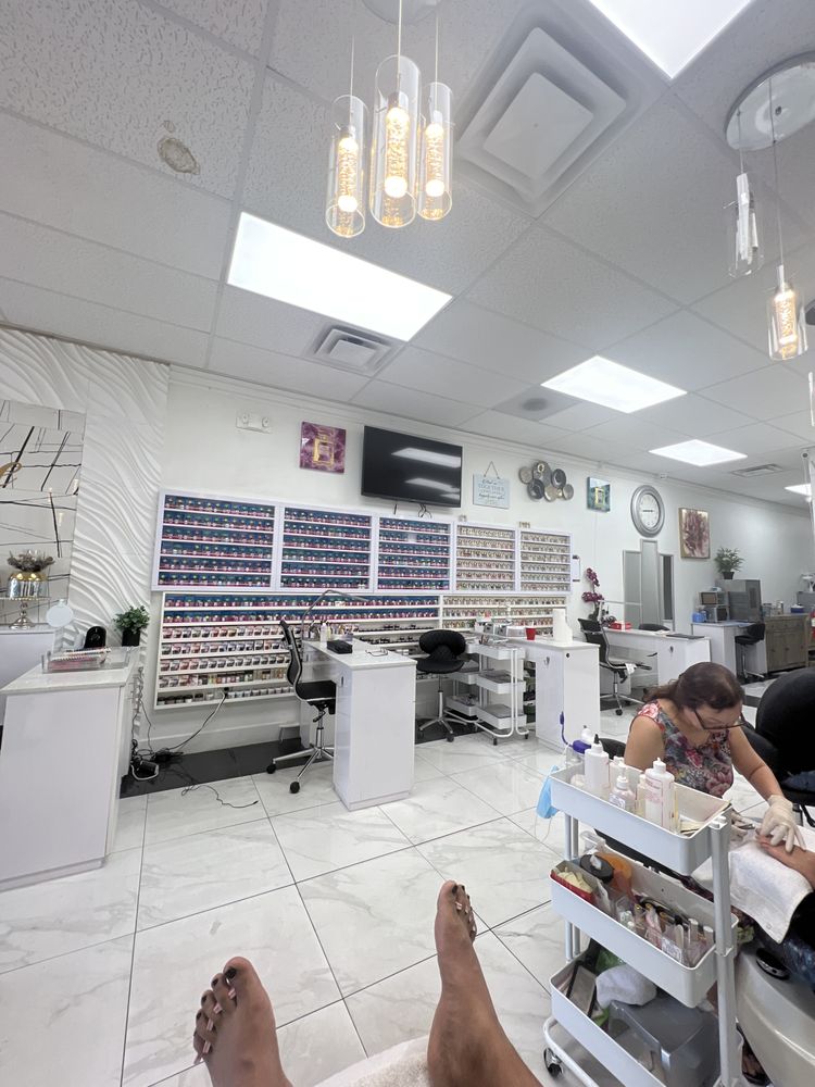 VALENCIA NAILS & SPA - Updated December 2025 - 78 Photos & 40 Reviews ...