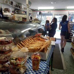 DI RIENZO’S - Updated January 2026 - 47 Photos & 99 Reviews - 111 Beech ...