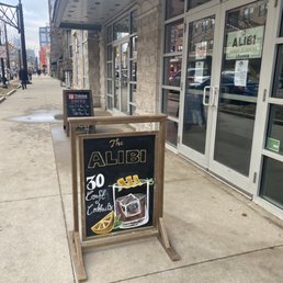 THE ALIBI BOURBON AND COCKTAIL LOUNGE - Updated October 2025 - 167 ...