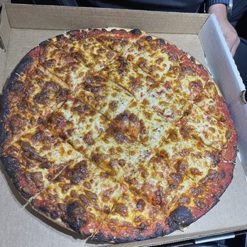 BRADS UNDERGROUND PIZZERIA - Updated October 2025 - 70 Photos & 67 ...