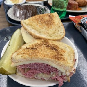 SHAPIRO’S DELICATESSEN - 999 Photos & 783 Reviews - 808 S Meridian St ...