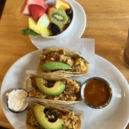 MAD ROOSTER CAFE - MILWAUKEE - Updated July 2025 - 1794 Photos & 1749 ...