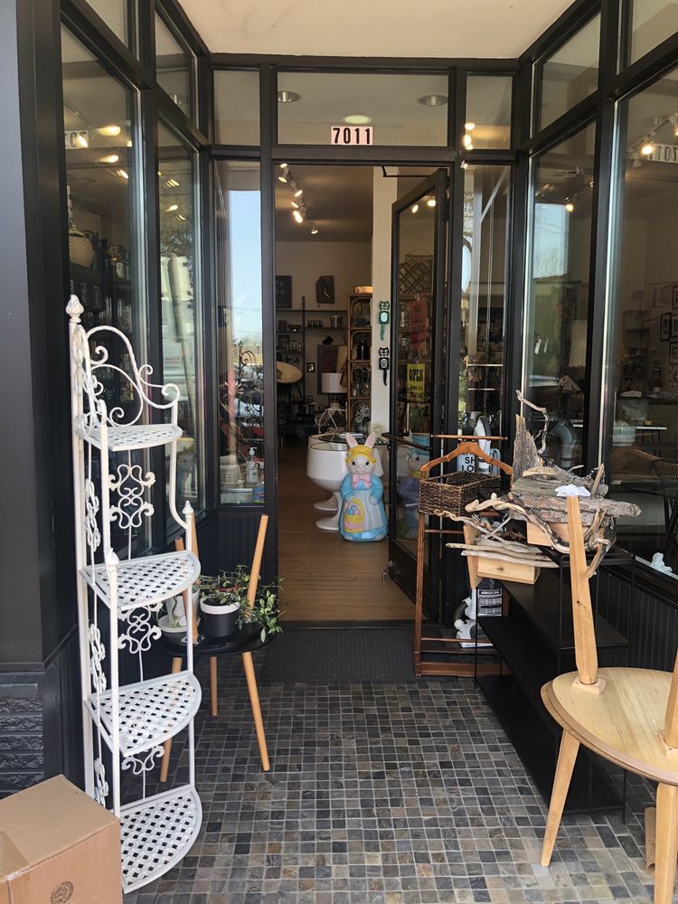 MIDTOWN MOD - Updated June 2024 - 7011 SE Milwaukie Ave, Portland ...