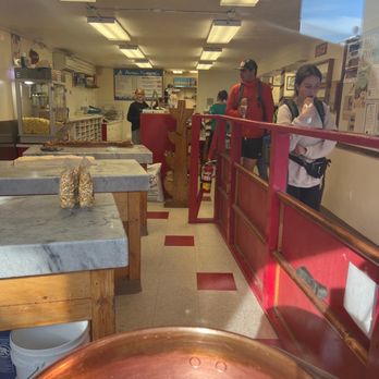 ALASKAN FUDGE COMPANY - Updated April 2025 - 98 Photos & 83 Reviews ...