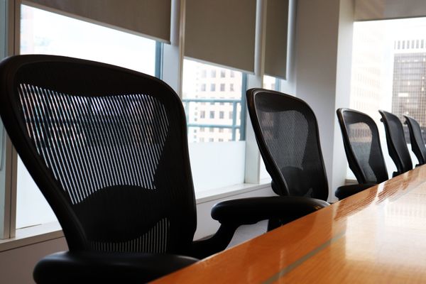 SLATER VECCHIO - Updated January 2026 - 18 Photos - 777 Dunsmuir Street ...