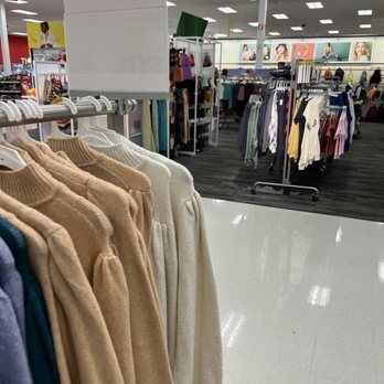 TARGET - Updated December 2025 - 137 Photos & 93 Reviews - 1235 E ...
