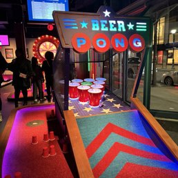 PUTTSHACK - PHILADELPHIA - Updated October 2025 - 179 Photos & 140 ...