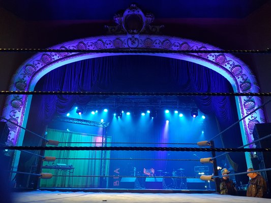 THE OPERA HOUSE - 163 Photos & 44 Reviews - 735 Queen St. E., Toronto ...