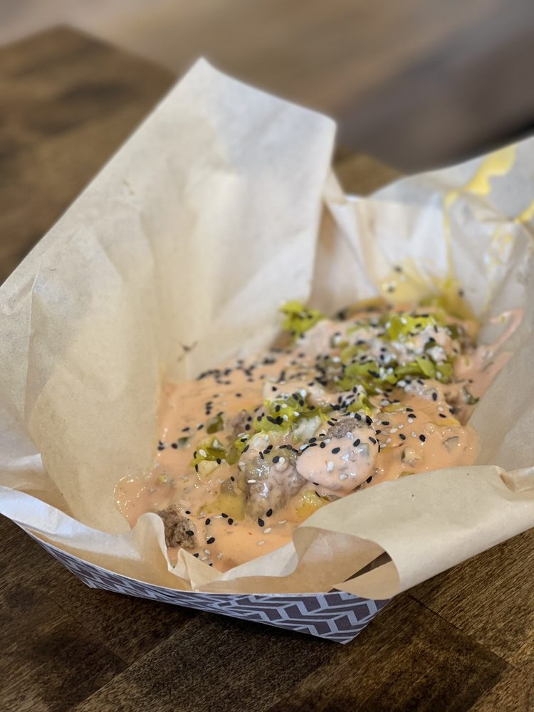 VEG OUT - Updated July 2025 - 151 Photos & 93 Reviews - 1 E Church St ...