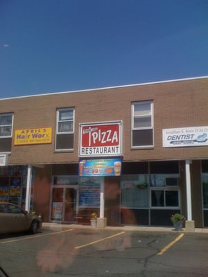 TOWN LINE PIZZA & RESTAURANT - 18 Reviews - Pizza - 736 New Britain Ave ...