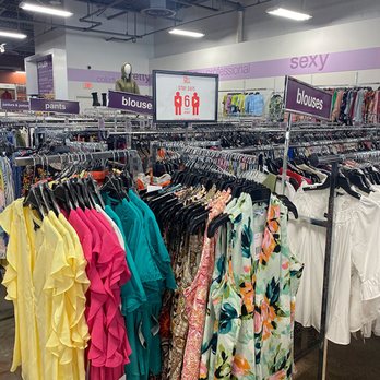K&G FASHION SUPERSTORE - Updated December 2025 - 12 Photos & 19 Reviews - 1524 Butterfield Rd ...
