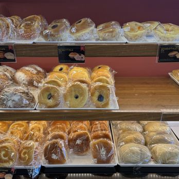 85°C BAKERY CAFE-SIMI VALLEY - Updated October 2025 - 191 Photos & 121 ...