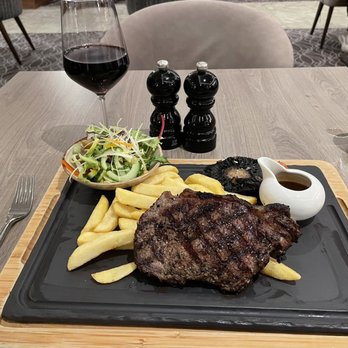 The Best 10 Restaurants near Heathrow Airport Terminal 4 in London - Yelp