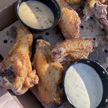 SNEAKYBIRD - Updated December 2025 - 126 Photos & 117 Reviews - 3919 E ...