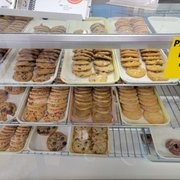SUPERIOR BAKERY - 138 Photos & 228 Reviews - Bakeries - 2433 Hope Mills ...