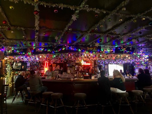 SWIZZLE INN - Updated July 2025 - 105 Photos & 211 Reviews - 5835 N ...