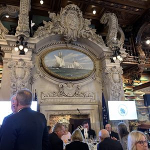 PARAMOUNT CLUB - Updated December 2025 - 11 Photos - 1301 Ave Of The ...