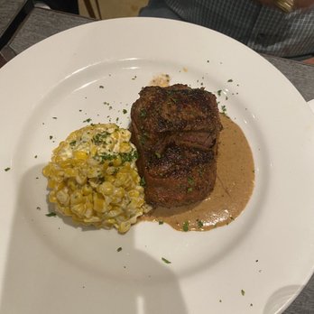 GATE 12 BAR & GRILL - Updated May 2024 - 170 Photos & 127 Reviews ...