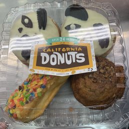 CALIFORNIA DONUTS - 226 Photos & 260 Reviews - 5753 Hollywood Blvd, Los ...