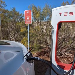TESLA SUPERCHARGER - 55 Photos & 46 Reviews - 2812 Lenwood Rd, Barstow ...