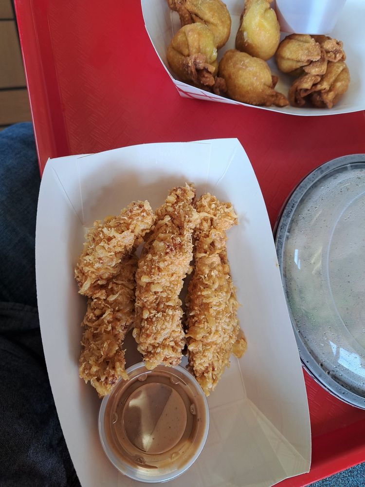 CRAZY CHICKEN - Updated January 2025 - 908 W Maple St, Hartville, Ohio ...