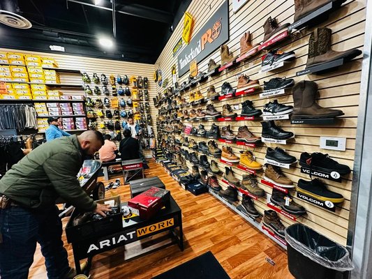 WORK WORLD - Updated December 2025 - 15 Photos & 23 Reviews - 646 ...