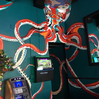 THE MERMAID DIVE BAR - Updated June 2024 - 81 Photos & 102 Reviews ...