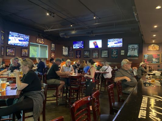 TIME OUT SPORTS BAR & GRILL - Updated August 2024 - 139 Photos & 275 ...