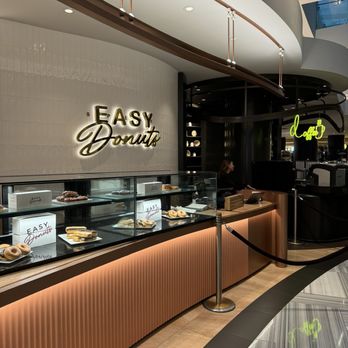 EASY’S COCKTAIL LOUNGE - Updated October 2025 - 198 Photos & 66 Reviews ...