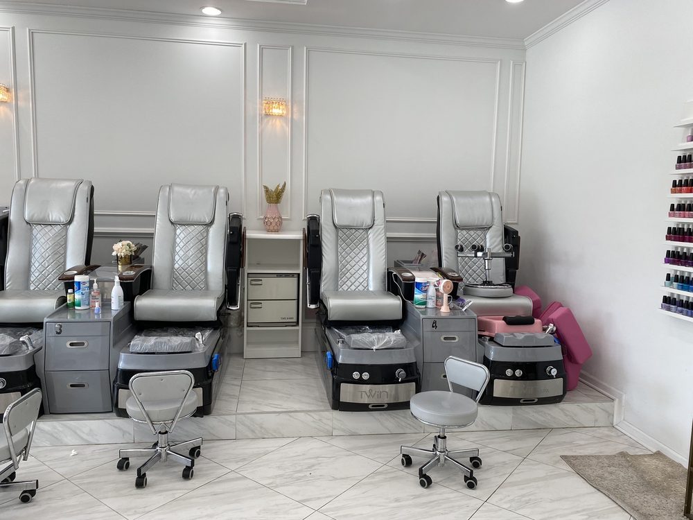 M NAILS BOUTIQUE - Updated July 2025 - 98 Photos & 134 Reviews - 710 E Higgins Rd, Schaumburg ...