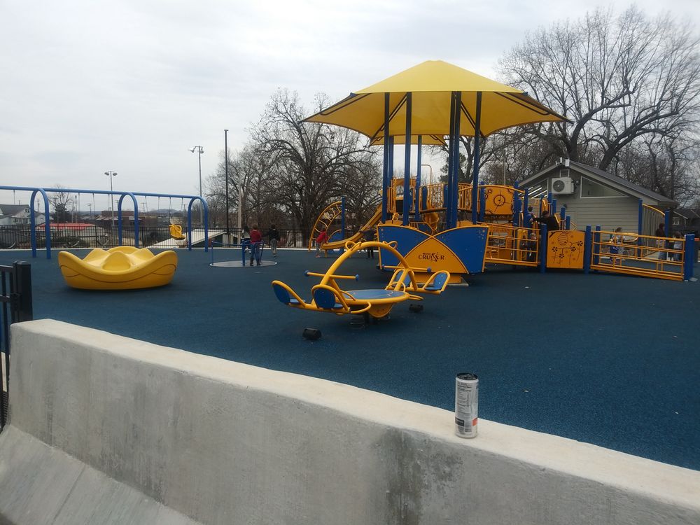 HICKORY PARK - Updated May 2024 - 466 South Hickory St, Mountain Home ...