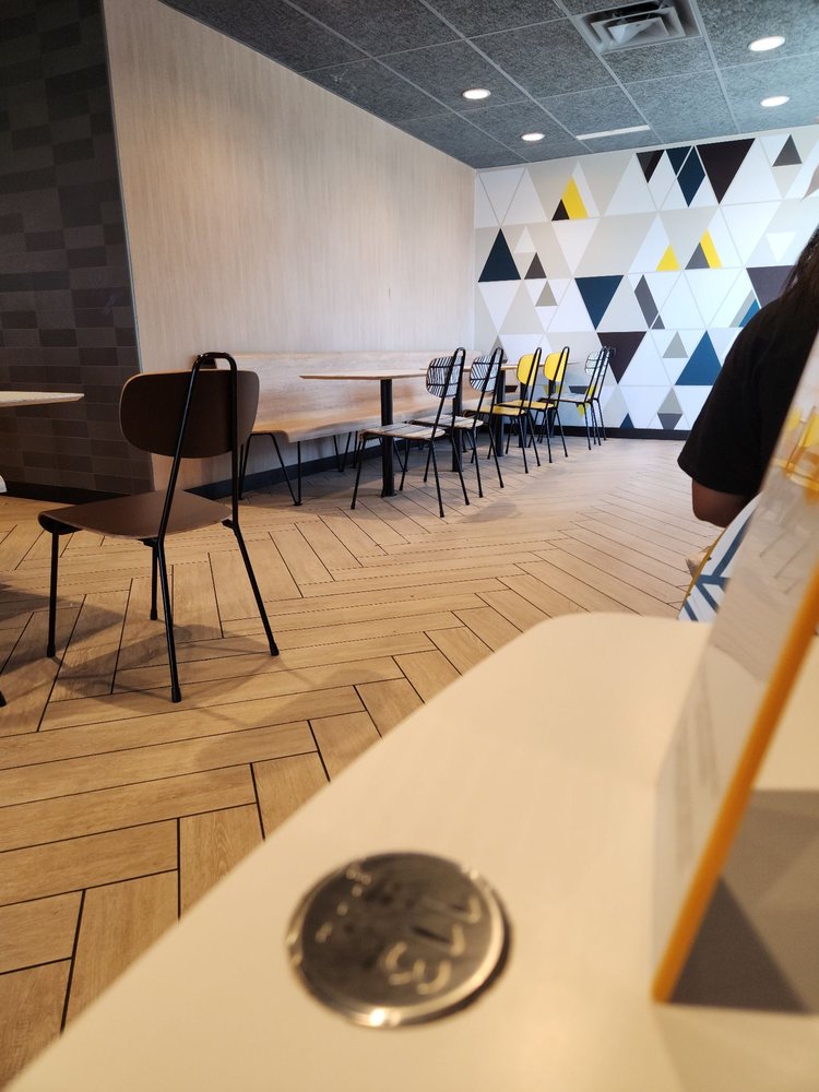 MCDONALD’S - Updated December 2025 - 18 Reviews - 5327 Cornhusker Hwy ...