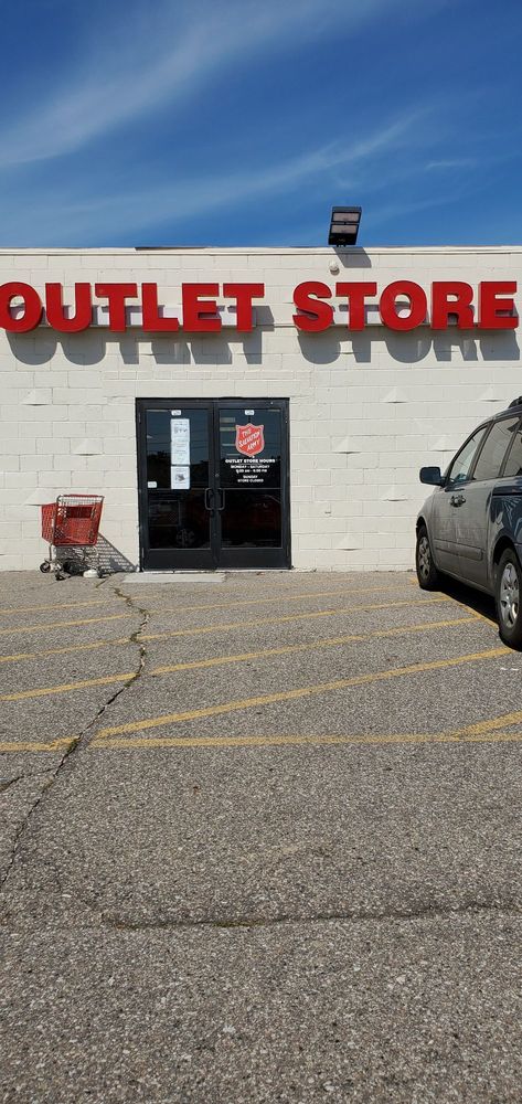 THE SALVATION ARMY FAMILY STORE & DONATION CENTER - 35 Photos & 41 ...