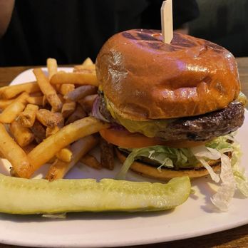 LIFE OF RILEY TAVERN - Updated December 2025 - 138 Photos & 318 Reviews ...