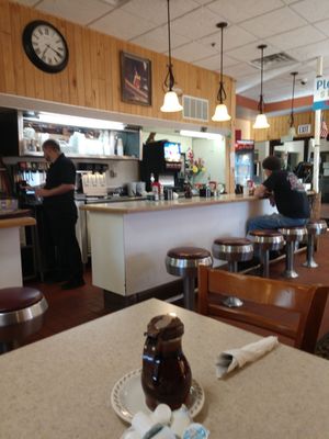 HAYWARD FAMILY RESTAURANT - 27 Photos & 40 Reviews - 15870 US Hwy 63 ...