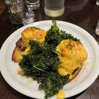 DELILAH’S - Updated April 2024 - 35 Photos & 26 Reviews - 115 N Adams ...