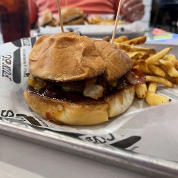 FUN BUNS - Updated January 2025 - 95 Photos & 56 Reviews - 15000 SH-46W ...