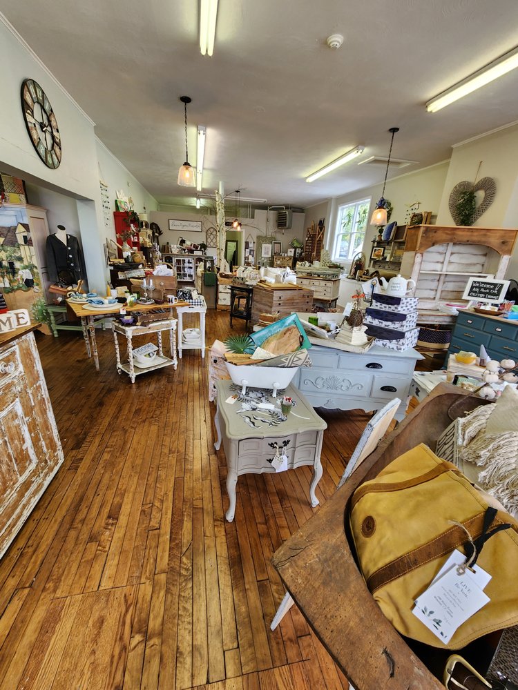 LIVE AT HOME - Updated August 2025 - 11 Photos - 58 Main St, Winsted ...