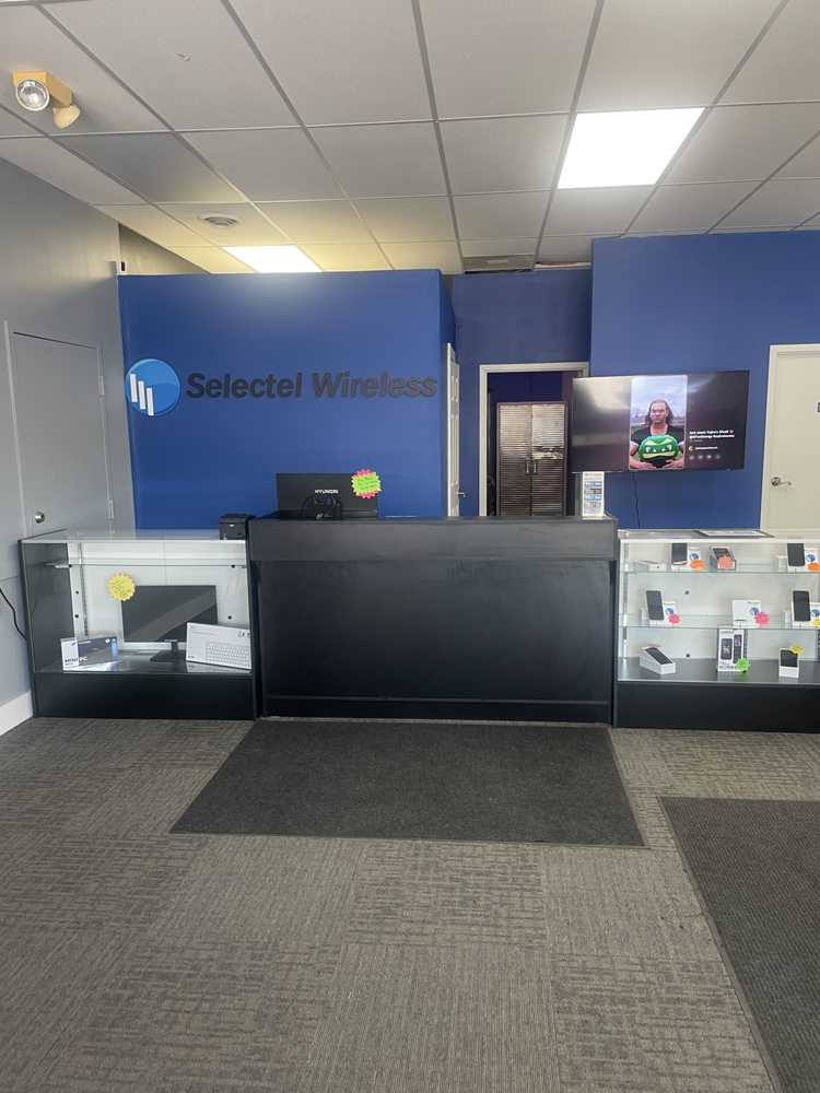 SELECTEL WIRELESS - Updated December 2025 - 1414 S Glenstone Ave ...