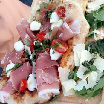 Bosfa Italian Restaurant - Takeout & Delivery - 13 Photos - Italian ...