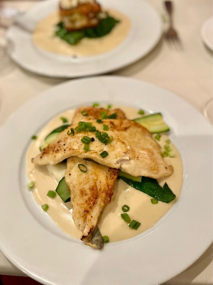 ALFRED’S RESTAURANT - 129 Photos & 137 Reviews - 807 William Hilton ...