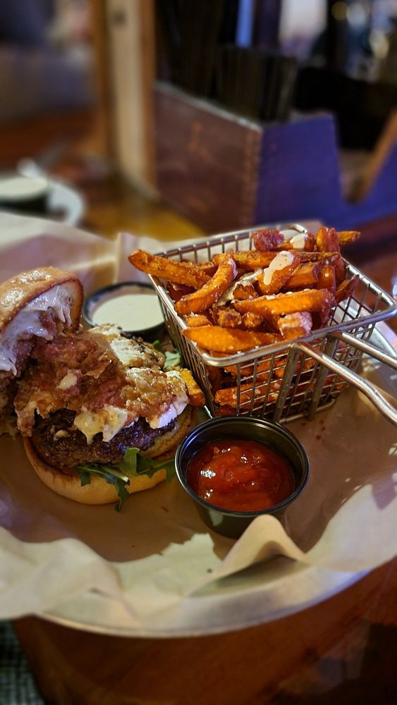 GERARD’S 1907 TAVERN - 61 Photos & 86 Reviews - American (New) - 935 ...
