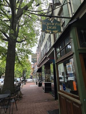 TAYLOR’S MUSIC STORE AND STUDIOS - Updated September 2025 - 18 Photos ...