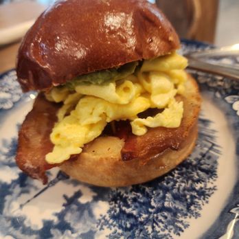 MAMAN - Updated December 2025 - 220 Photos & 95 Reviews - 141 N St SE ...