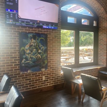 HEIST BREWERY AND BARREL ARTS - Updated November 2024 - 112 Photos & 65 Reviews - 1030 Woodward ...