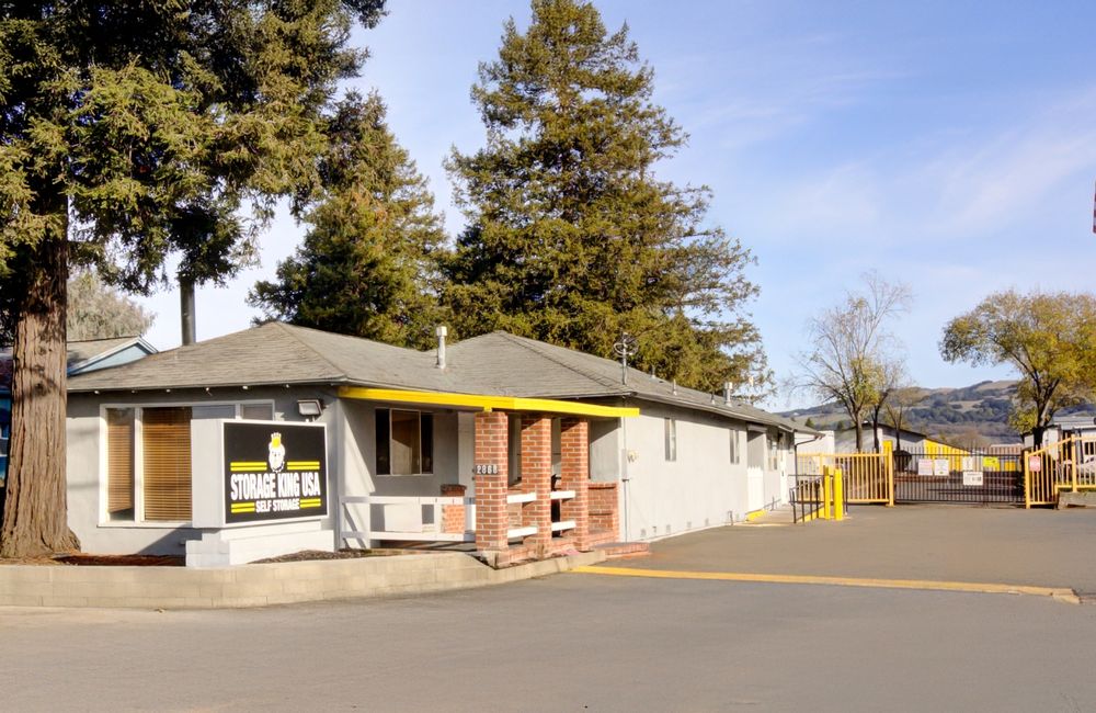 STORAGE KING USA - Updated January 2026 - 51 Photos & 47 Reviews - 2868 ...