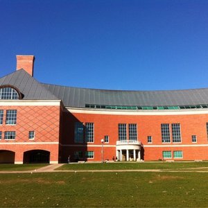 CHAMPAIGN PUBLIC LIBRARY - Updated December 2025 - 11 Photos & 49 ...