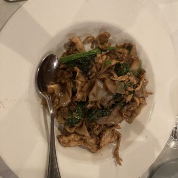 GREEN BASIL THAI RESTAURANT & BAR - Updated May 2024 - 222 Photos & 317 ...