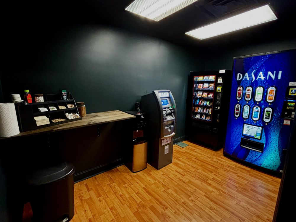 JACKPOT JUNCTION - Updated June 2025 - 5063 Hixson Pike, Chattanooga ...