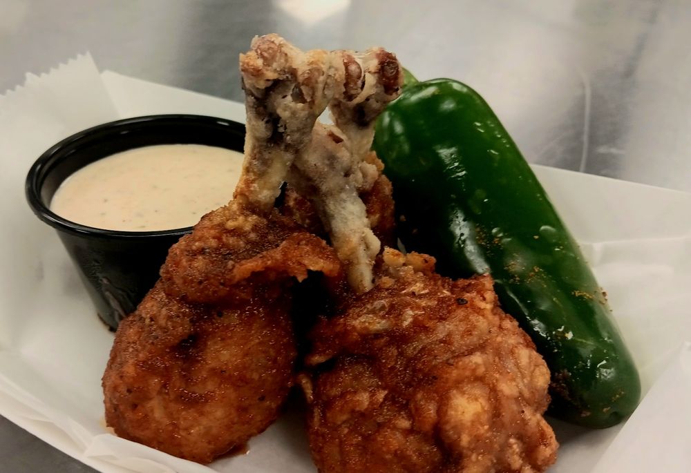 LEGS FOR DAYS - Updated June 2025 - 14 Photos - 2022 Chapel Hill Rd ...